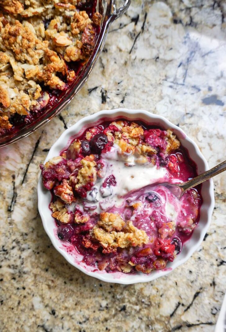 Healthy Berry Crisp - Boo Boo's Bakery