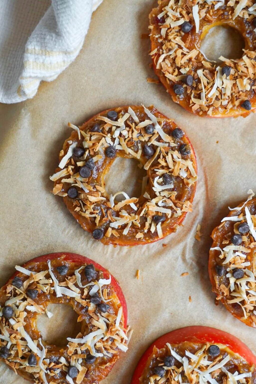 No Bake Caramel Apple Donuts | Boo Boo's Bakery