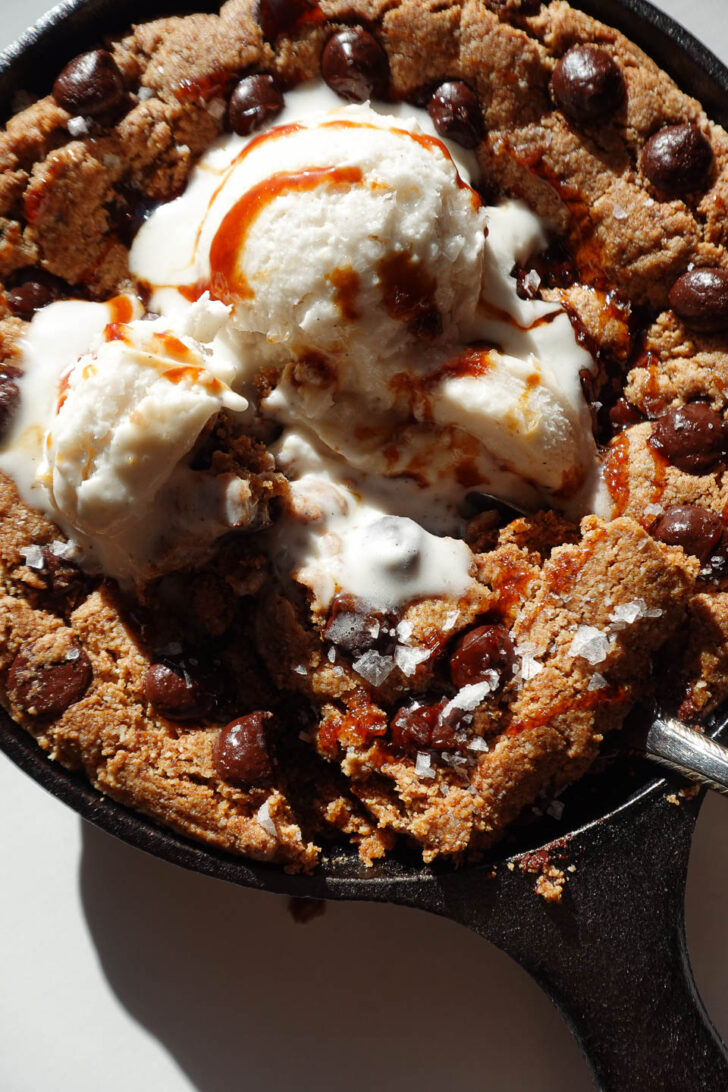 The Best Chocolate Chip Skillet Cookie (Vegan, Gluten-Free) - Boo Boo's ...